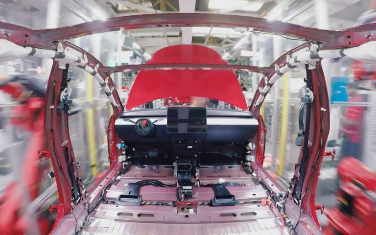 Tesla Model 3 : découvrez l'intégralité de son parcours d'assemblage en ...