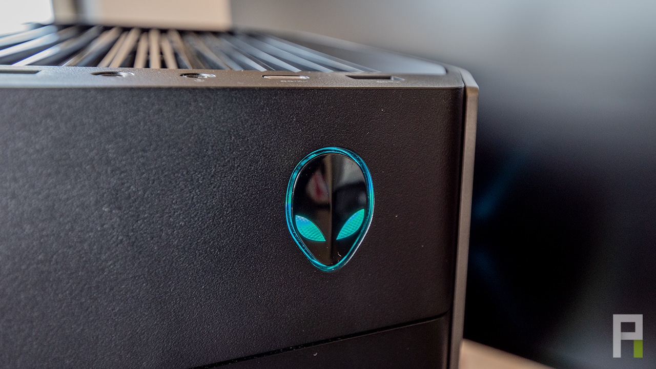 Test de l'Alienware Aurora R8 avec un écran 49" XXL incurvé : immersion ...