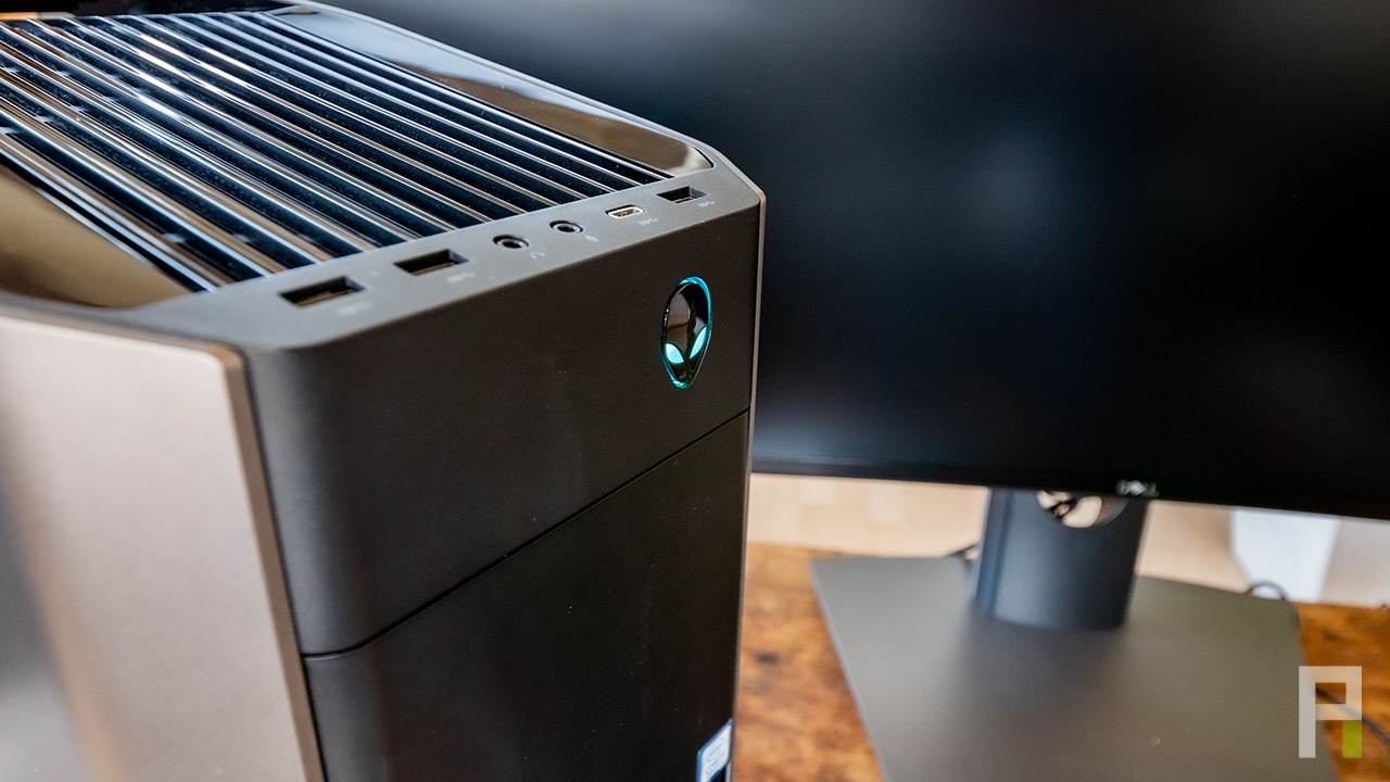 Test de l'Alienware Aurora R8 avec un écran 49" XXL incurvé : immersion ...