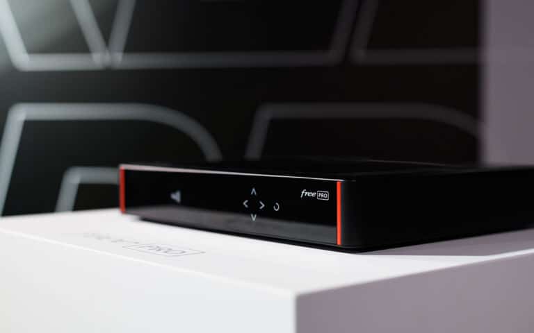 Freebox Pro : prix, débit, forfait inclus, tout savoir sur la box fibre ...