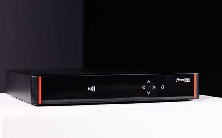 Freebox Pro : prix, débit, forfait inclus, tout savoir sur la box fibre ...